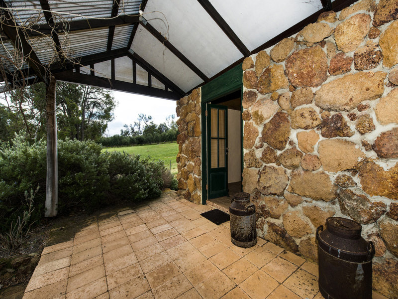 217 Breeze Road, Gidgegannup, WA 6083 - Property Details