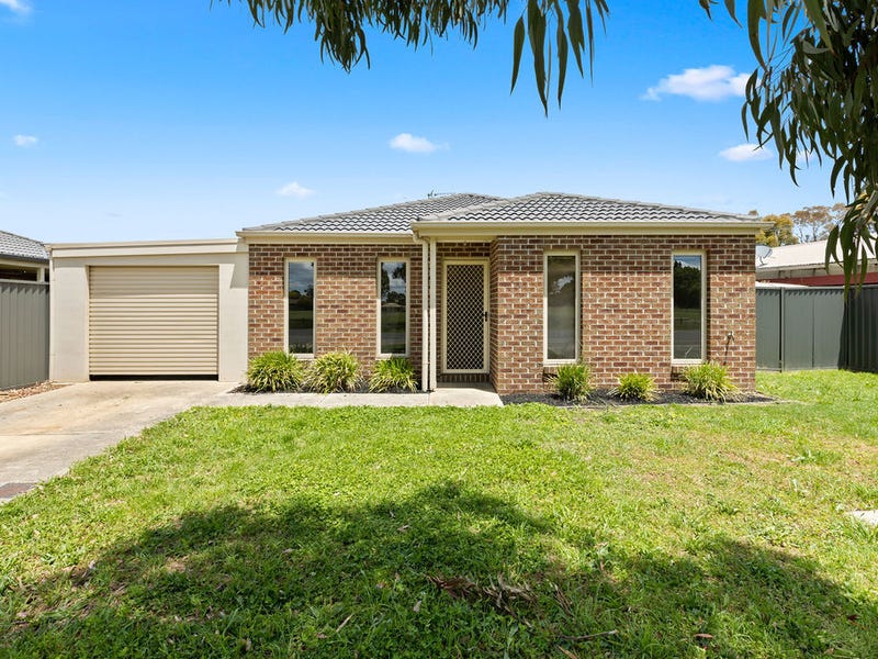 4 Howard Street, Sebastopol, Vic 3356 - Property Details