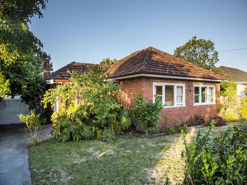 9 Berkeley Street, Huntingdale, VIC 3166 - realestate.com.au