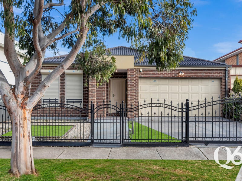 21 Magazine Avenue, Cairnlea, Vic 3023 - Property Details