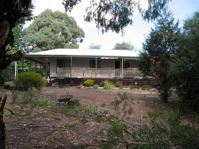19 Lake Drive, Howqua Inlet, VIC 3723 - realestate.com.au