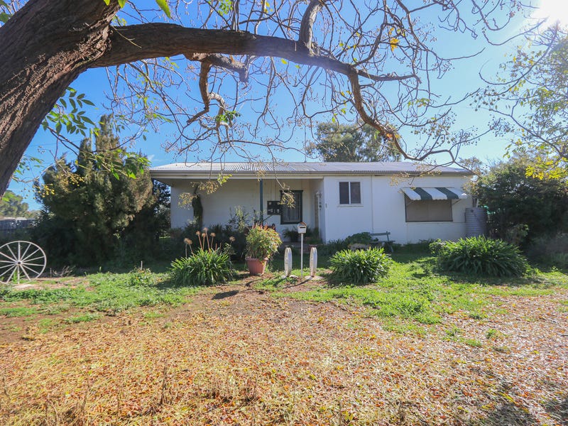 83 Gilbert Street, Wyalong, NSW 2671 - Property Details