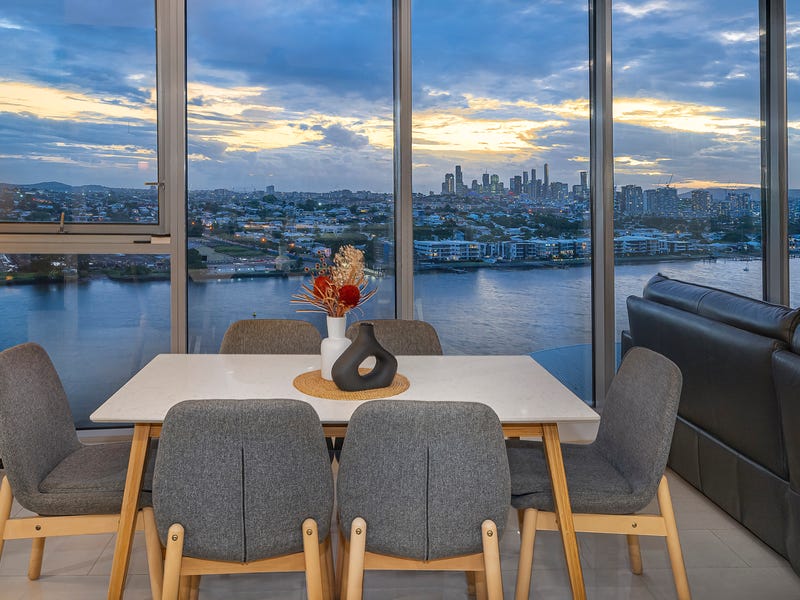 11705/8 Harbour Road, Hamilton, Qld 4007 - Property Details