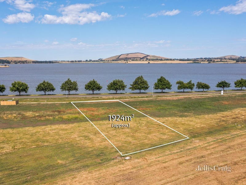 33 Foreshore Road, Learmonth, VIC 3352 - realestate.com.au