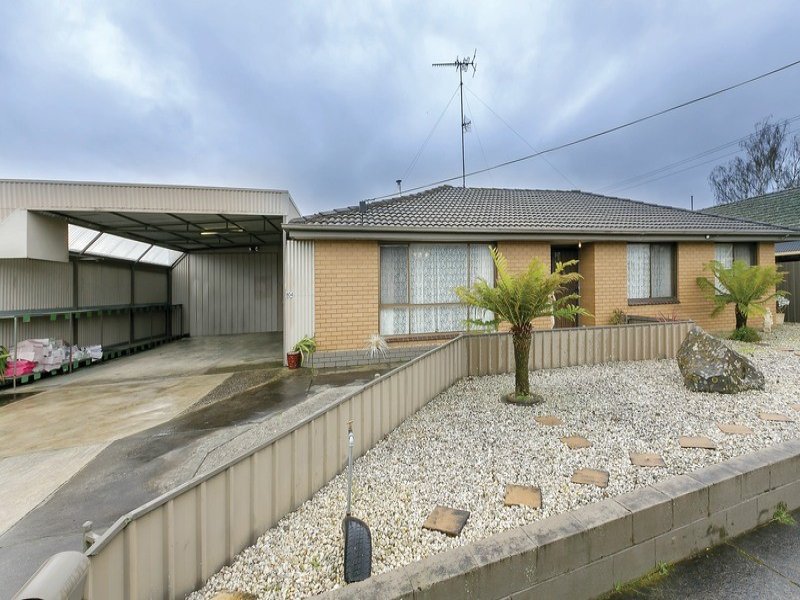 804 La Trobe Street, Delacombe, VIC 3356 - realestate.com.au