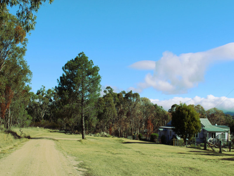25 Robinson Street, Jennings, NSW 4383 - Property Details