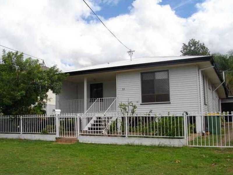 32 Lawrence Street, North Ipswich, QLD 4305 - realestate.com.au