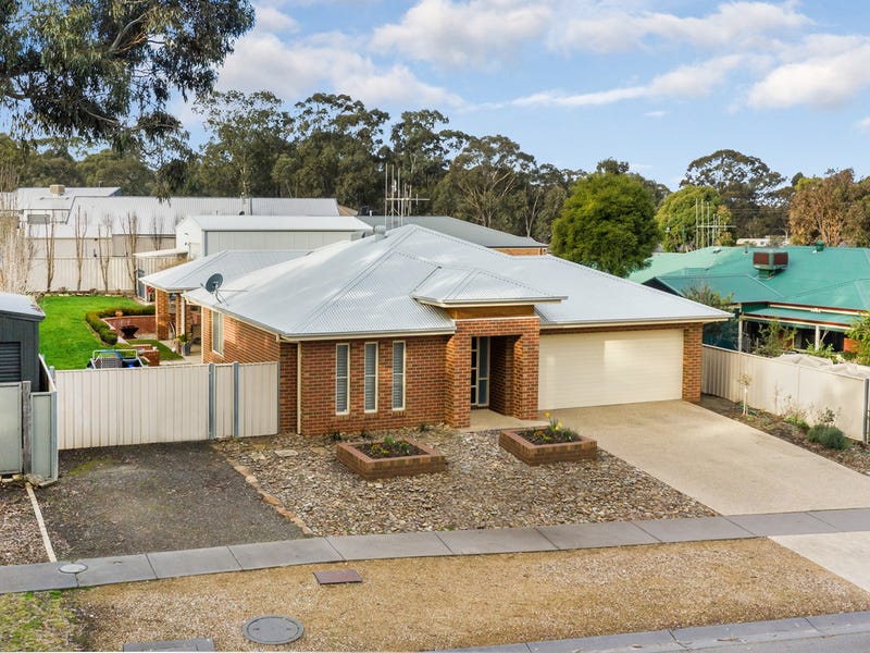 6 Regent Street, Strathfieldsaye, Vic 3551 - Property Details