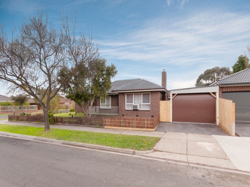 22 Alma Street, Craigieburn, Vic 3064 - Property Details