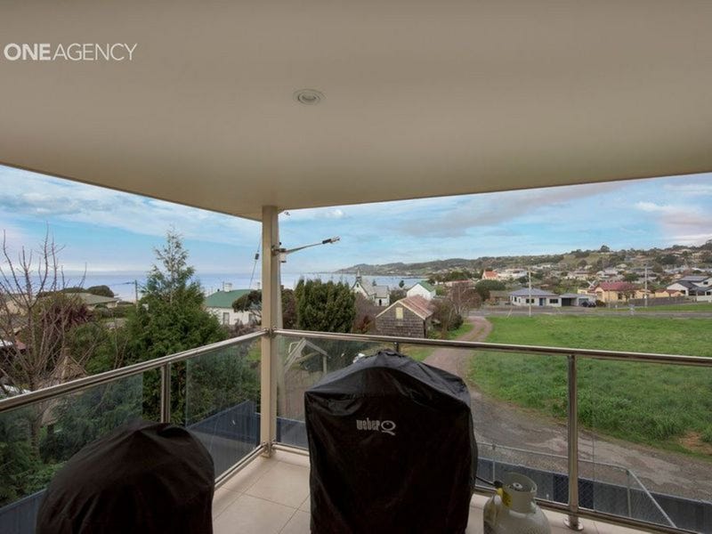 5/20 Main Road, Penguin, Tas 7316 - Property Details