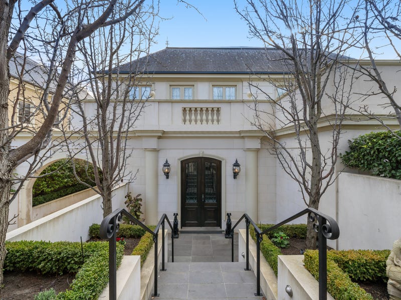 5 Boandyne Court, Toorak, VIC 3142 - realestate.com.au
