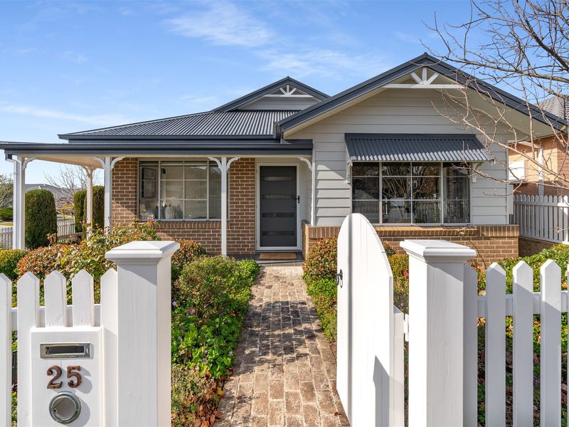 25 De Lauret Street, Renwick, NSW 2575 - Property Details