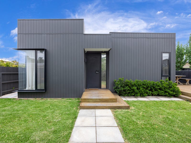 1/8 Koorong Avenue, Rosebud, Vic 3939 - Property Details