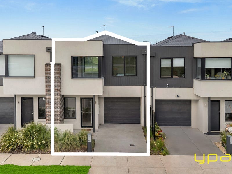 Real Estate & Property for Sale in Clyde North, VIC 3978 (+4 locations ...