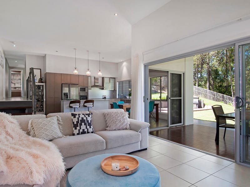 1 Jackaroo Cres, Gilston, QLD 4211 - realestate.com.au