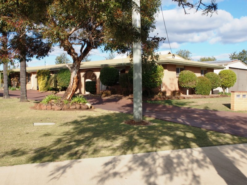 10 Golf Course Road, Pittsworth, Qld 4356 - Property Details