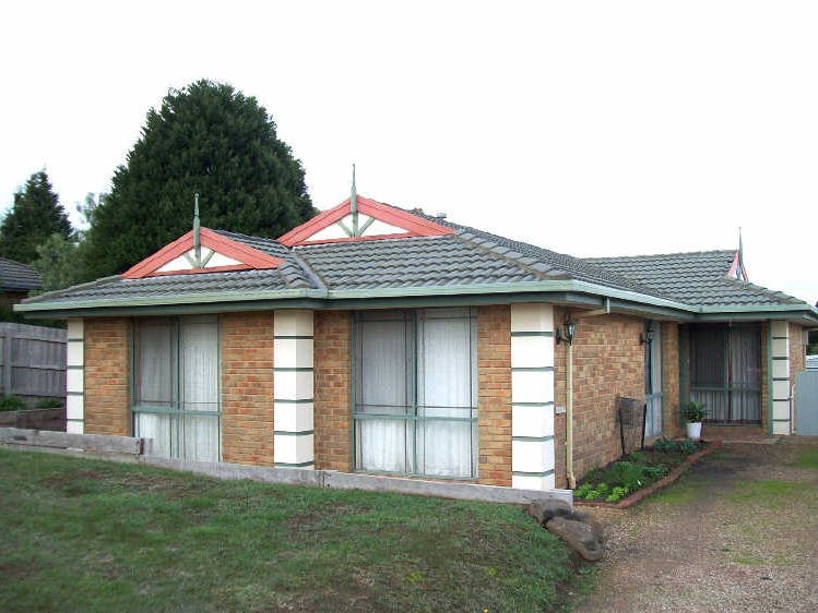 25 Wiggins Place, Wallan, Vic 3756 - Property Details