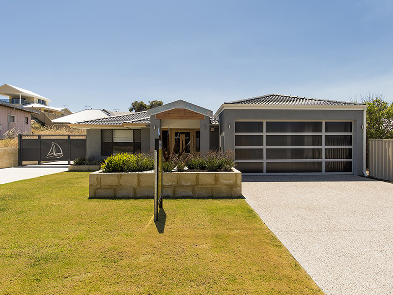 14 Julia Street, Waikiki, WA 6169 - Property Details