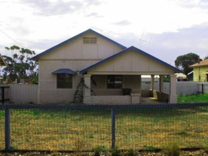 33 Princess Street, Peterborough, SA 5422 - realestate.com.au