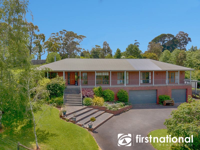 5 Bayard Drive, Pakenham Upper, VIC 3810 - realestate.com.au