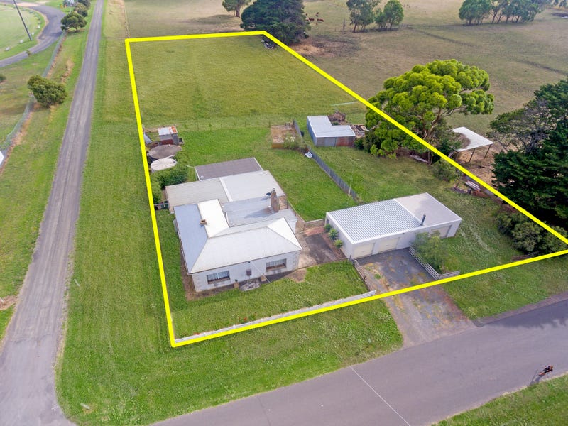 11 Barries Road, Bushfield, VIC 3281 - realestate.com.au