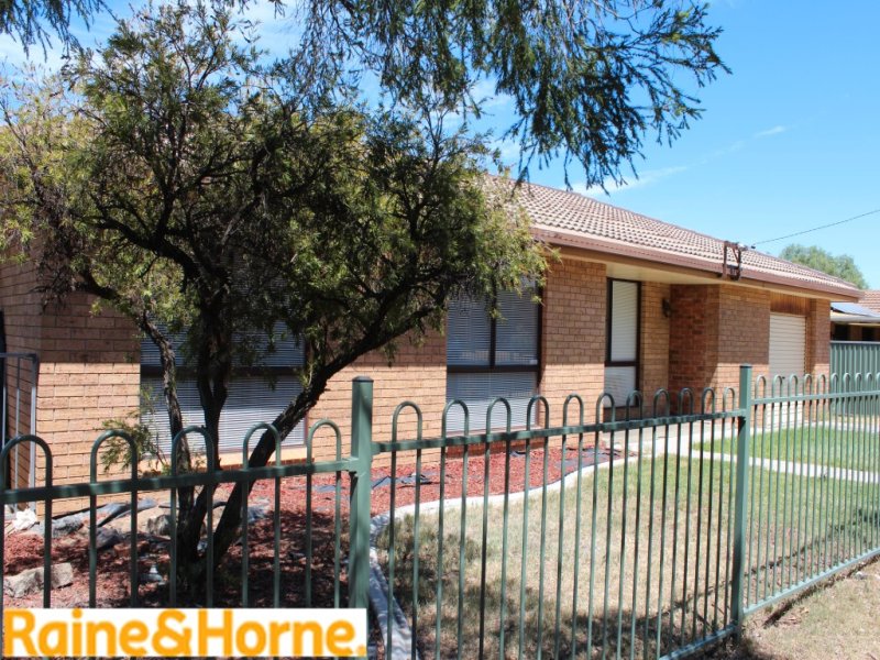 4 Macgregor Street, Tamworth, NSW 2340 - Property Details