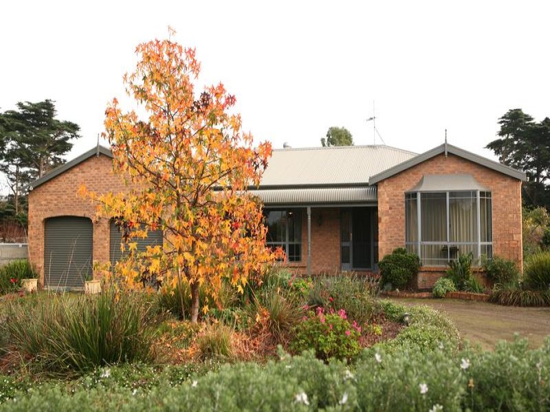 18 Rodgers Place, Bushfield, Vic 3281 - Property Details