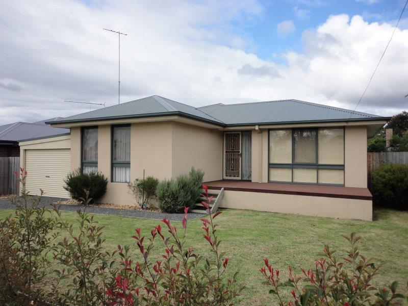 65 Vale Street, Moe, VIC 3825 - realestate.com.au
