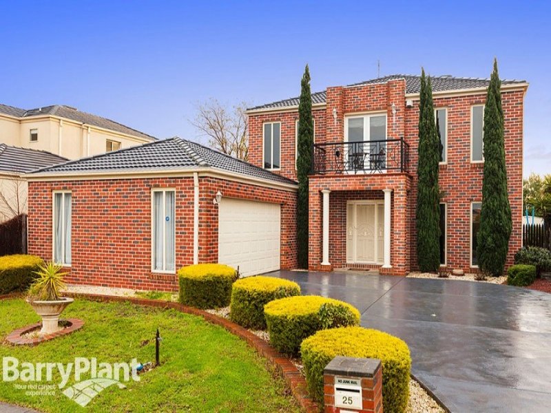 25 Creswick Drive, Point Cook, VIC 3030 - realestate.com.au