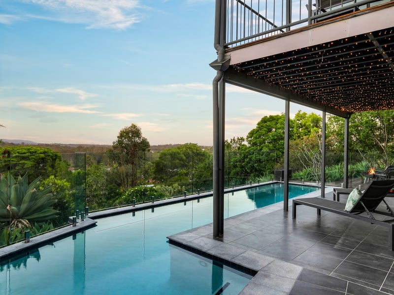 98 Gibson Crescent, Bellbowrie, Qld 4070 - Property Details