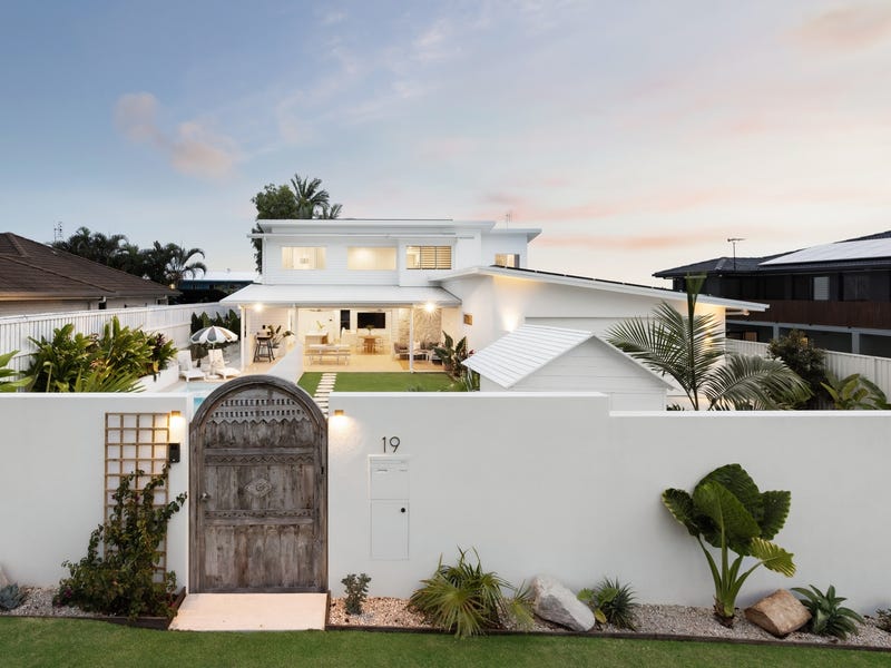 19 Lawrence Street, Mooloolaba, QLD 4557 - realestate.com.au