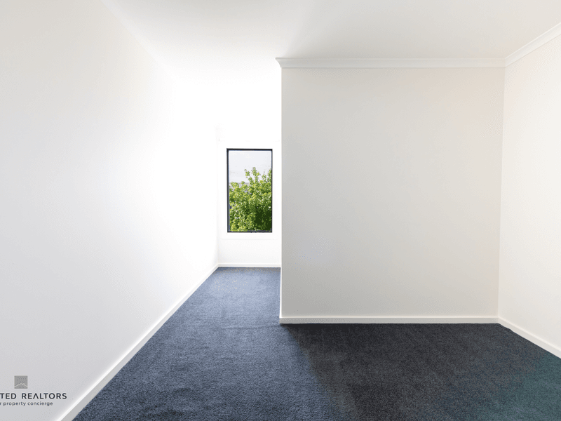 41/8 Ken Tribe, Coombs, ACT 2611 - Property Details