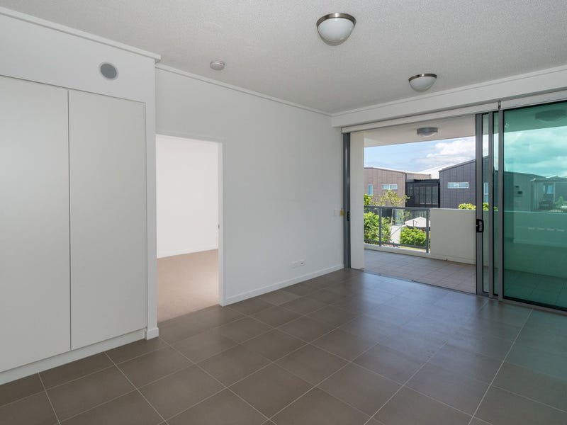 126 Parkside Circuit, Hamilton, QLD 4007 - realestate.com.au