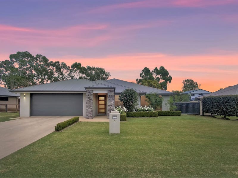 5 Lewis Street, Chinchilla, Qld 4413 - Property Details