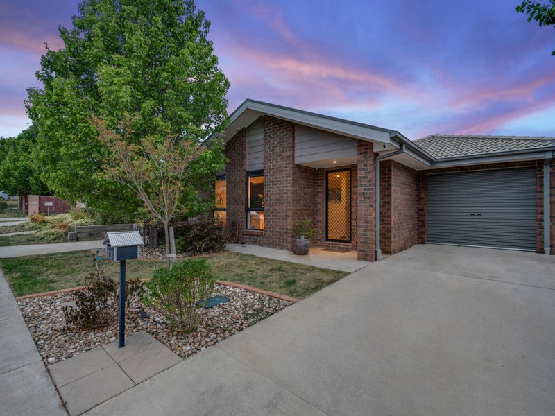 13 Audrey Cahn Street, MacGregor, ACT 2615 - Property Details