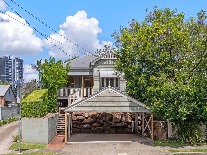 10 Haig Road, Milton, Qld 4064 - Property Details