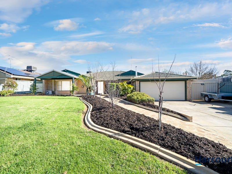 4 Nelson Place, Beldon, WA 6027 - Property Details