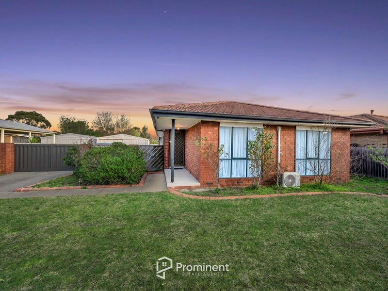 56 Bluegrass Crescent, Pakenham, Vic 3810 - Property Details