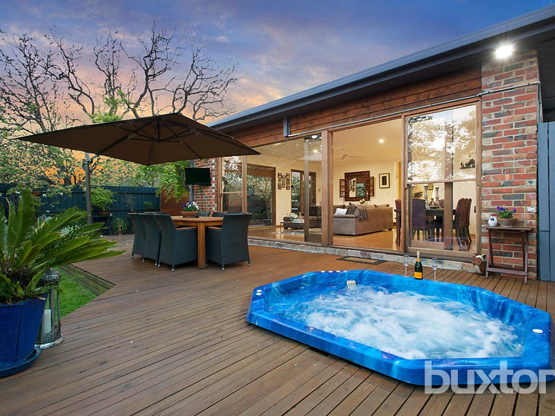30 Devon Street, Cheltenham, Vic 3192 - Property Details