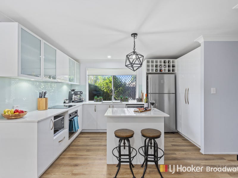 10/26 Government Road, Labrador, Qld 4215 - Property Details