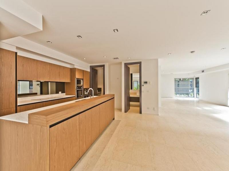 6 Frangipani Court, Port Melbourne, VIC 3207 - realestate.com.au