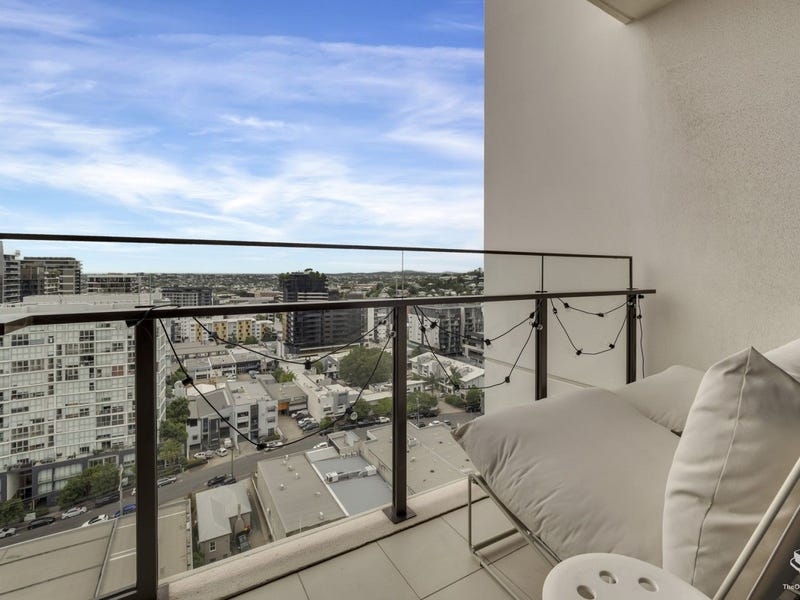 31811/24 Stratton Street, Newstead, Qld 4006 - Property Details