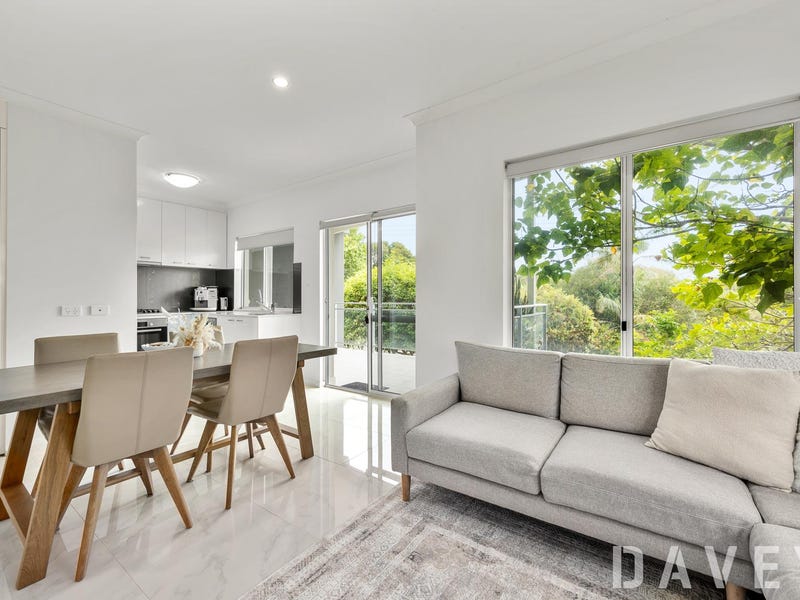 8/1 Stoner Place, Innaloo, WA 6018 - Property Details