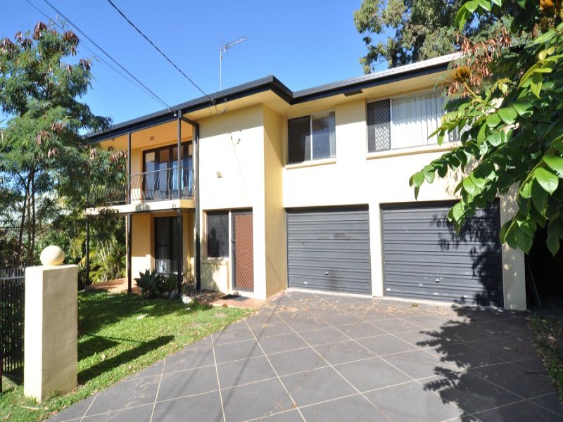 30 Gordon Street, Labrador, QLD 4215 - realestate.com.au