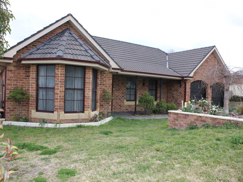 4 Emerald Drive, Bathurst, NSW 2795 - Property Details
