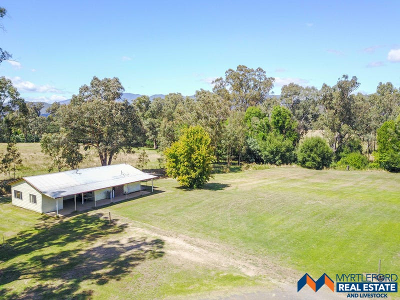 10 Carlassare Court, Myrtleford, Vic 3737 - Property Details