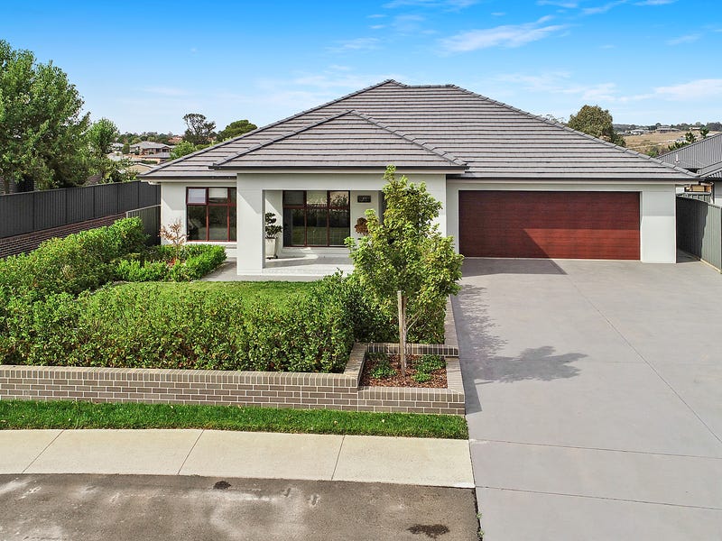 44 Mewburn Drive, Goulburn, NSW 2580 - realestate.com.au