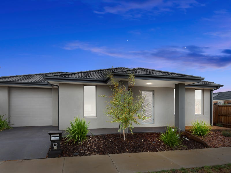 17 Attunga Grove, Werribee, Vic 3030 - Property Details