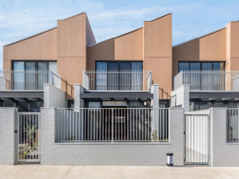 8 Merchant Place, Geelong, Vic 3220 - Property Details