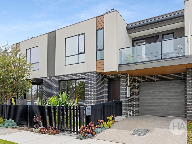 2C Bragge Street, Frankston, Vic 3199 - Property Details